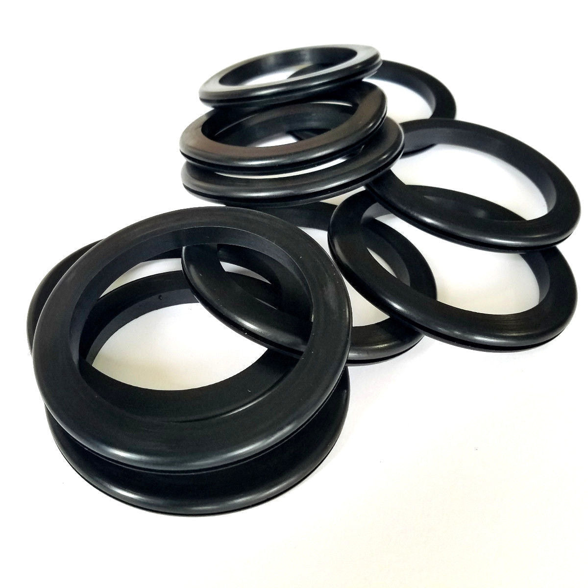 Reliable Sealing 3" Groove Rubber Grommets for 3" Panel Holes